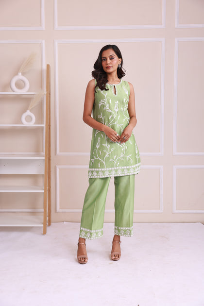 Noor – Trumpet Vine